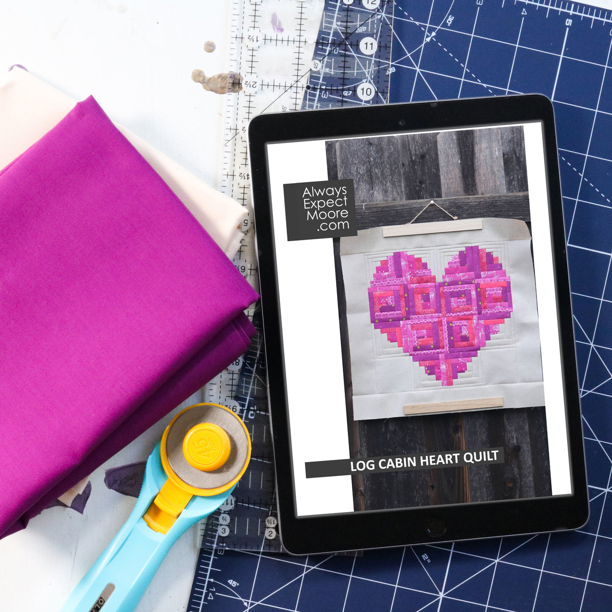 Log Cabin Heart Quilt - Digital Download – Carolina Moore